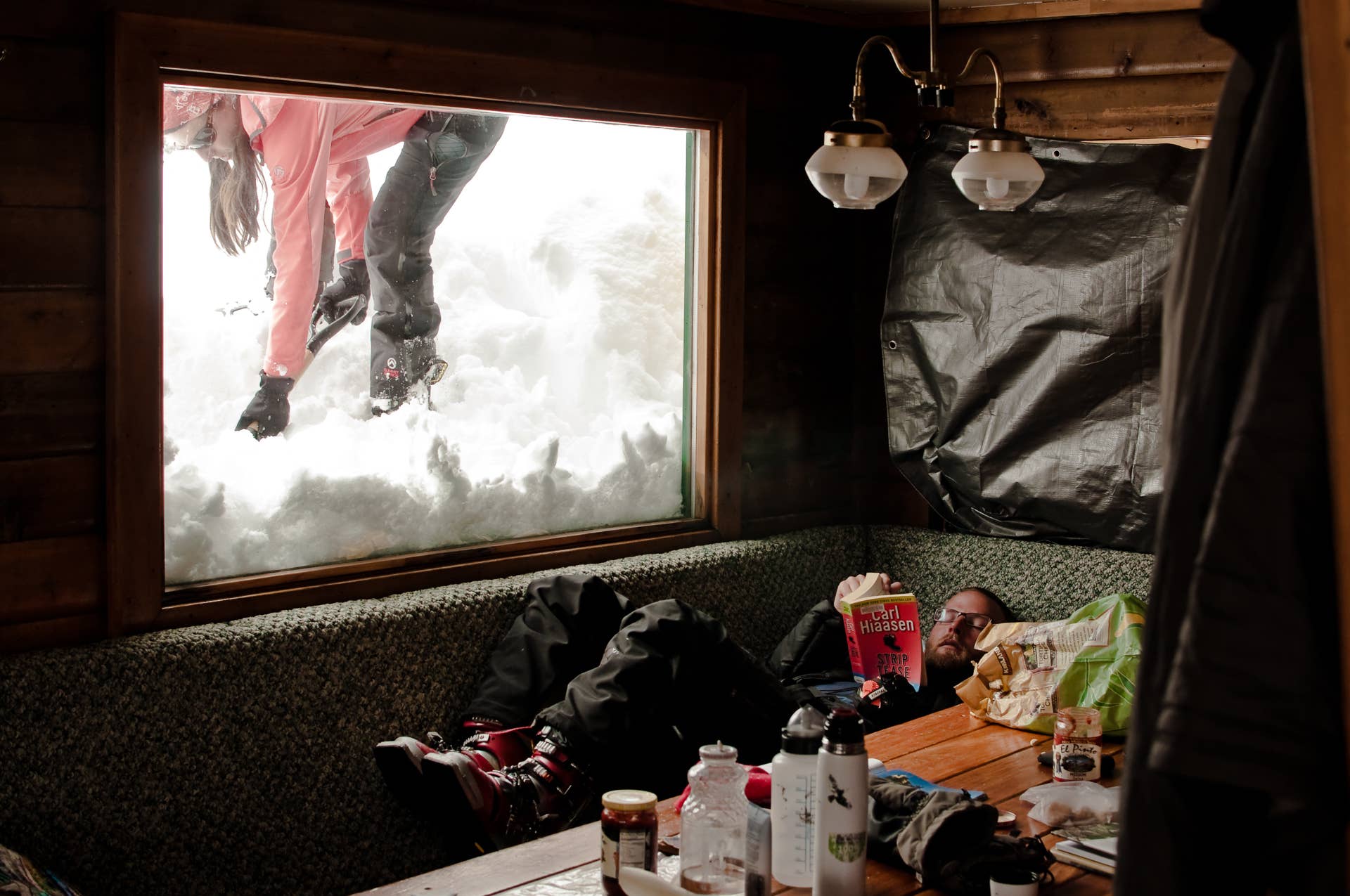 Understanding the 9 Different Types of Skiing - Powder