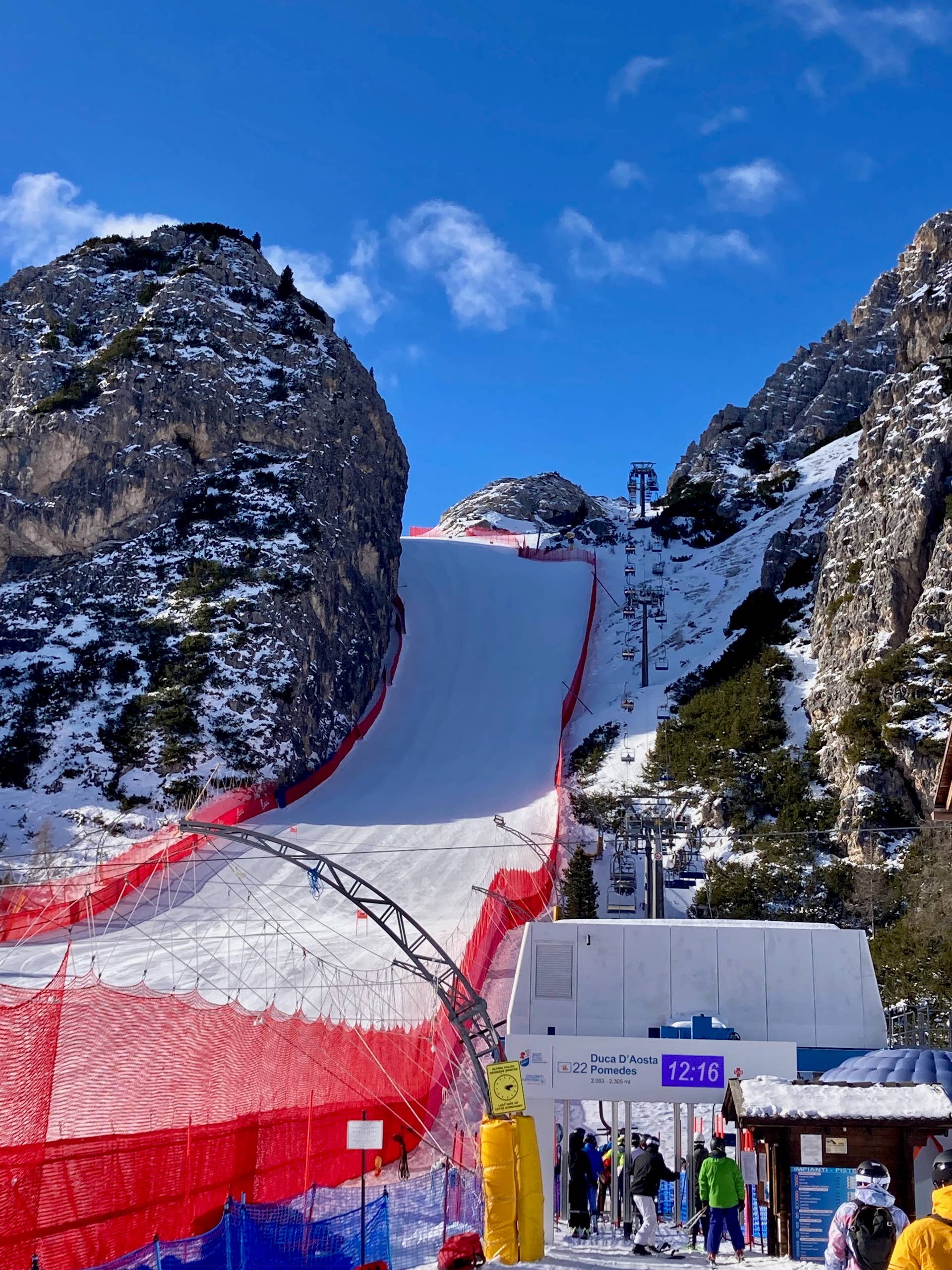 Everything You Need To Know About Lauren Macuga, Team USA Skier - POWDER