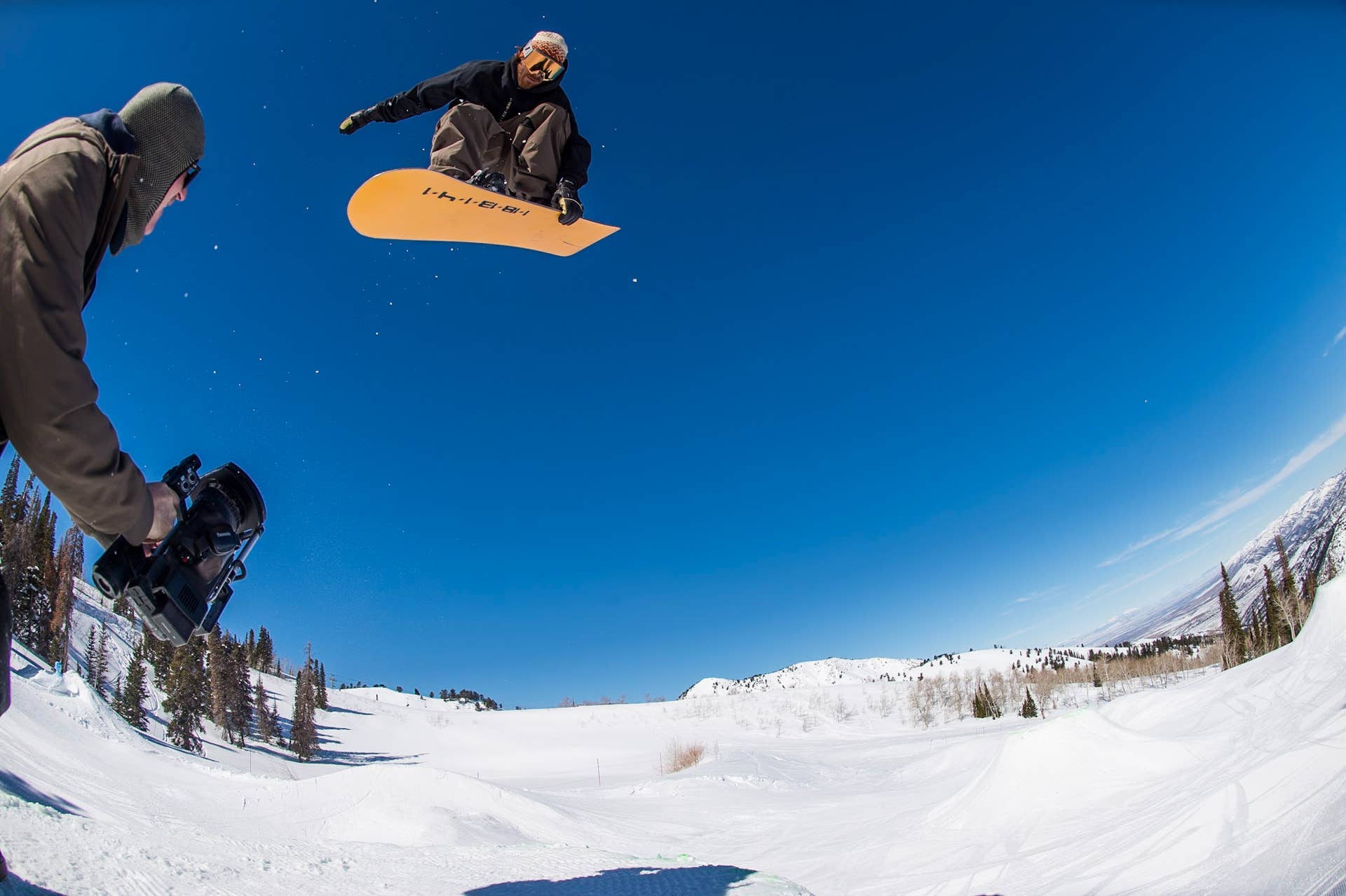 Armada Announces Expansion into Snowboarding - Powder