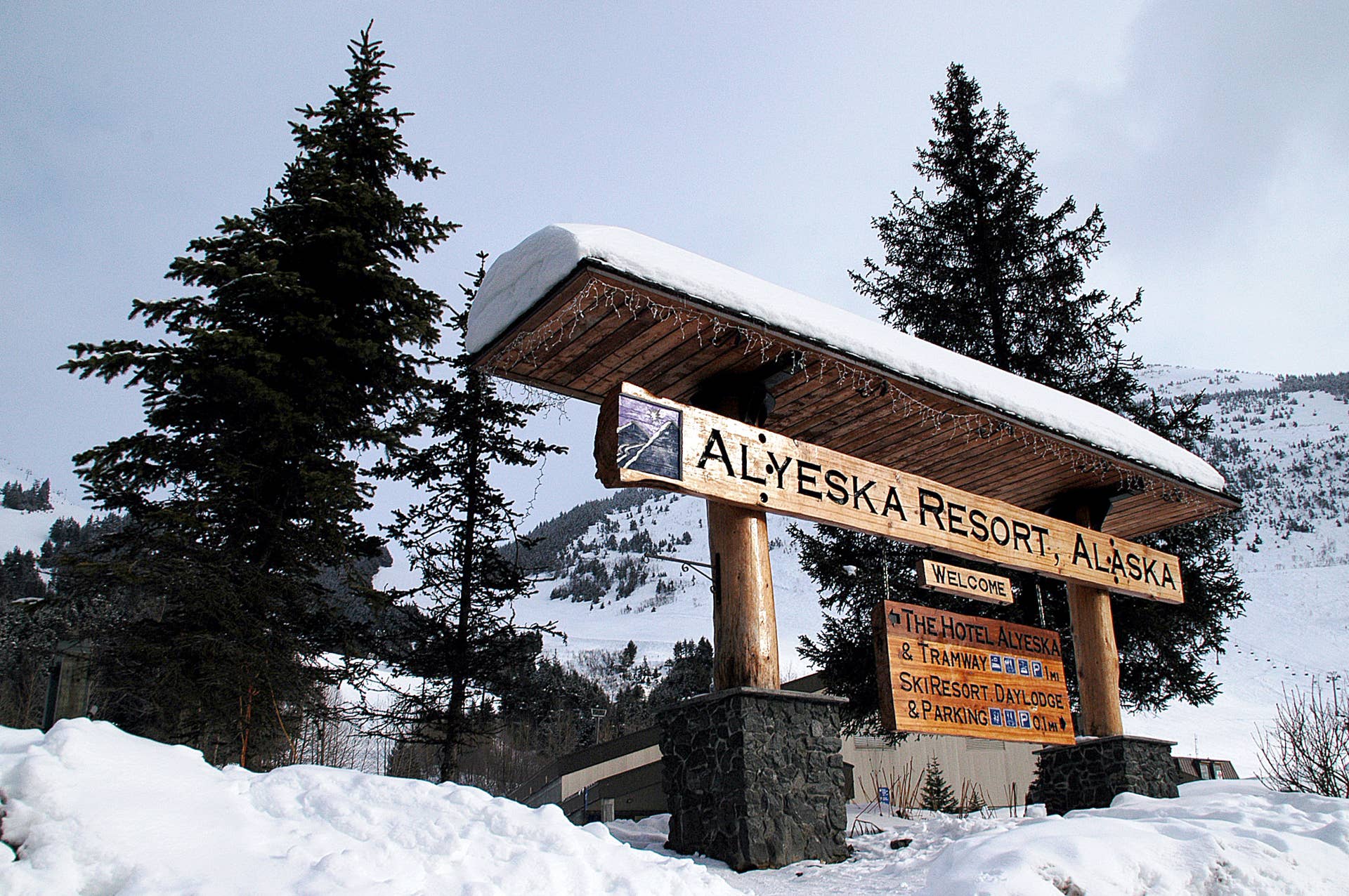 Skier Hospitalized After Crash at Alaskan Pond Skim Event - Powder