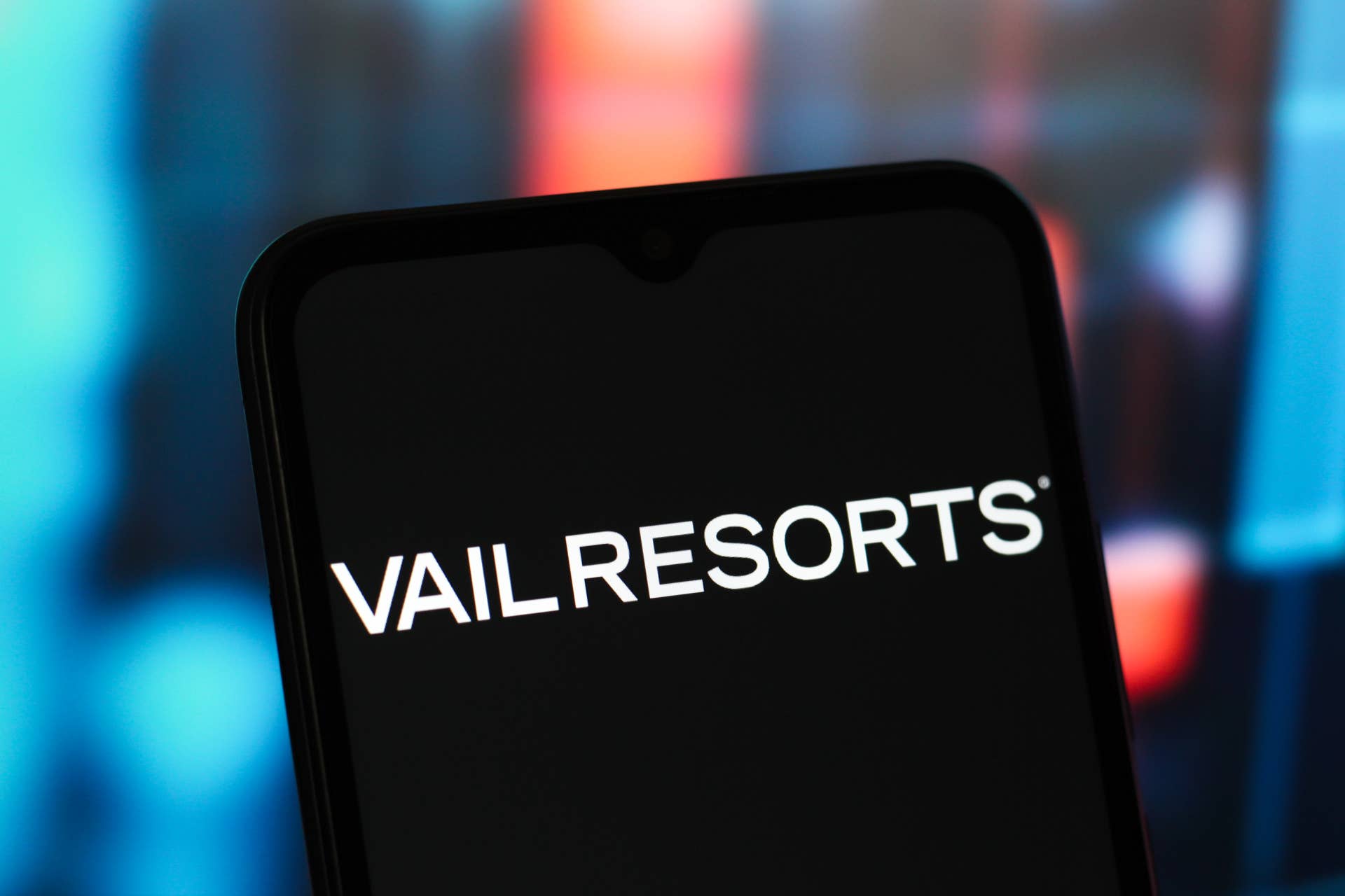 Vail Resorts' Pass Sales Drop After Tough Western Ski Season - POWDER
