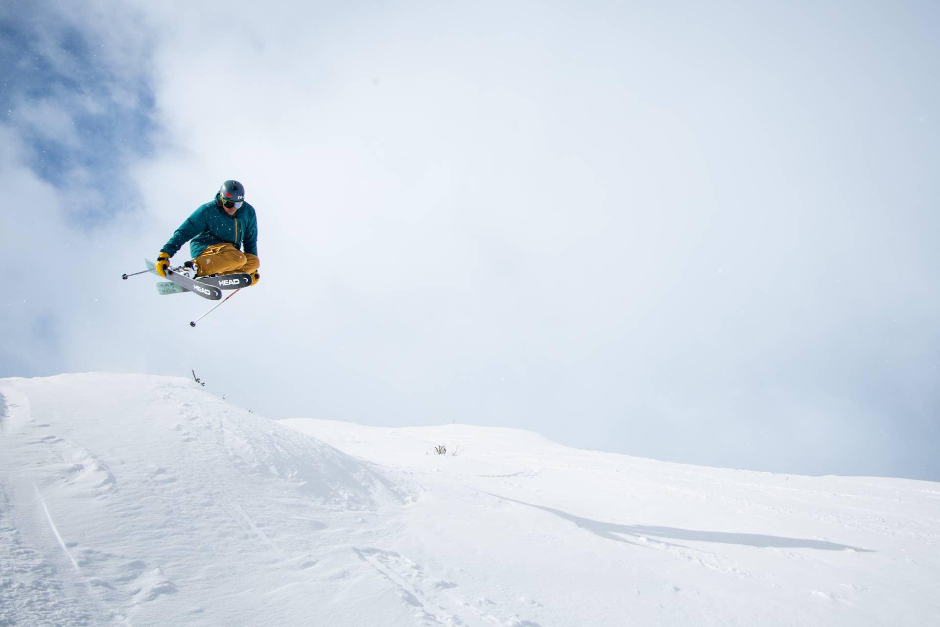 The 11 Different Types of Skis: A Complete Guide - Powder
