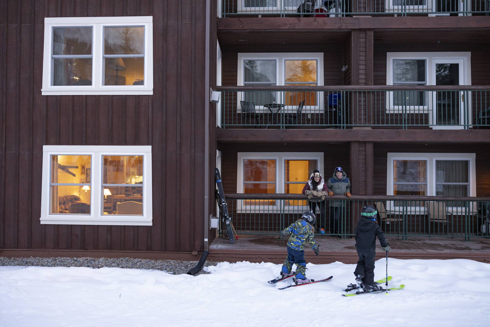 The 8 Best Resorts for Ski-In, Ski-Out Lodging - Powder