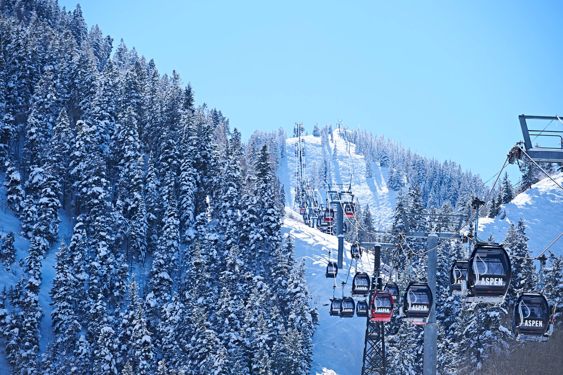 The 9 Best Ski Resorts for Intermediate Skiers in North America - Powder