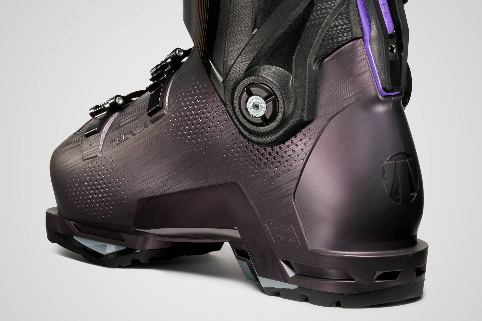 Tecnica Releases New Mach1 LV Boots - Powder