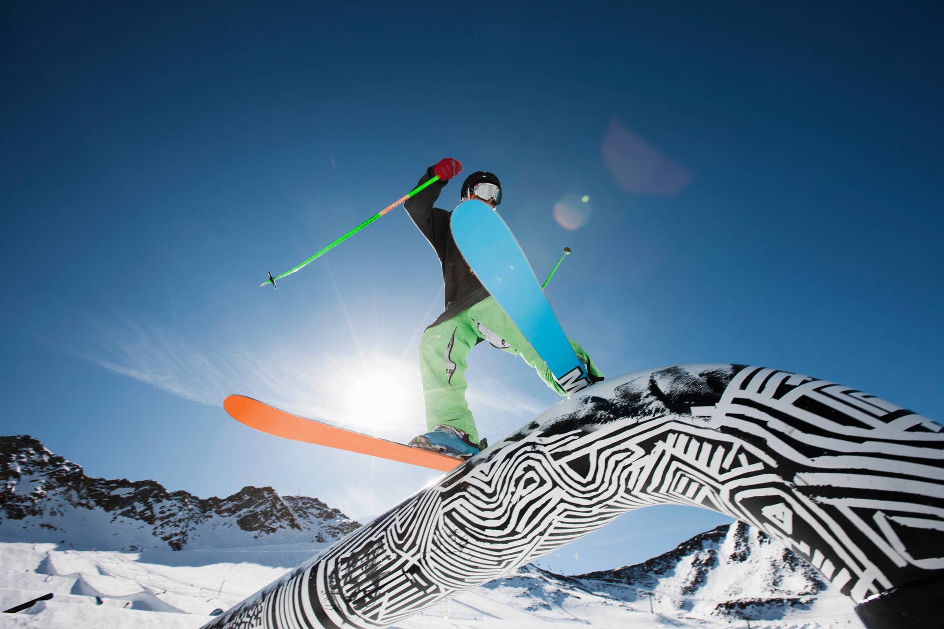 Understanding the 9 Different Types of Skiing - Powder