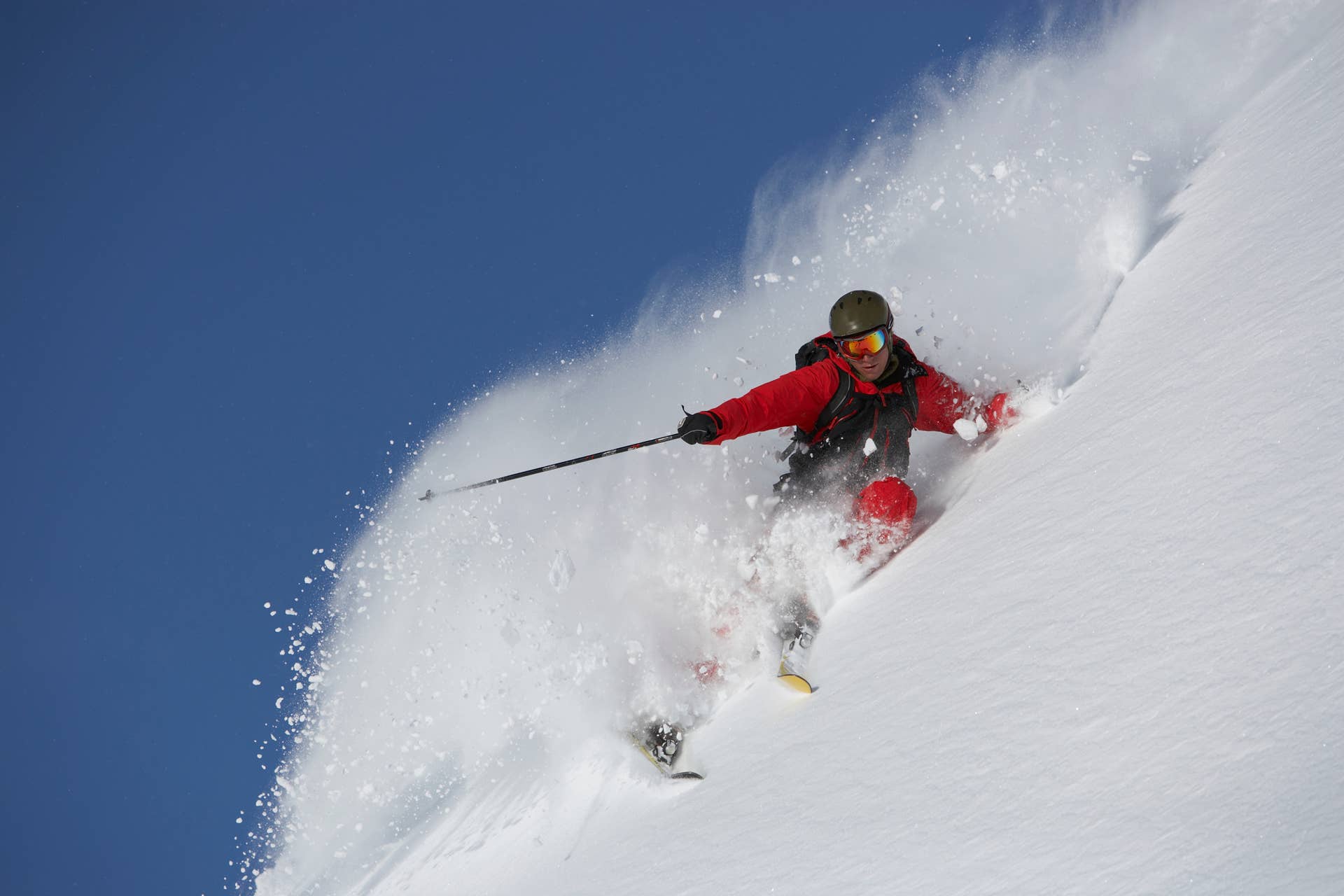 Understanding the 9 Different Types of Skiing - Powder