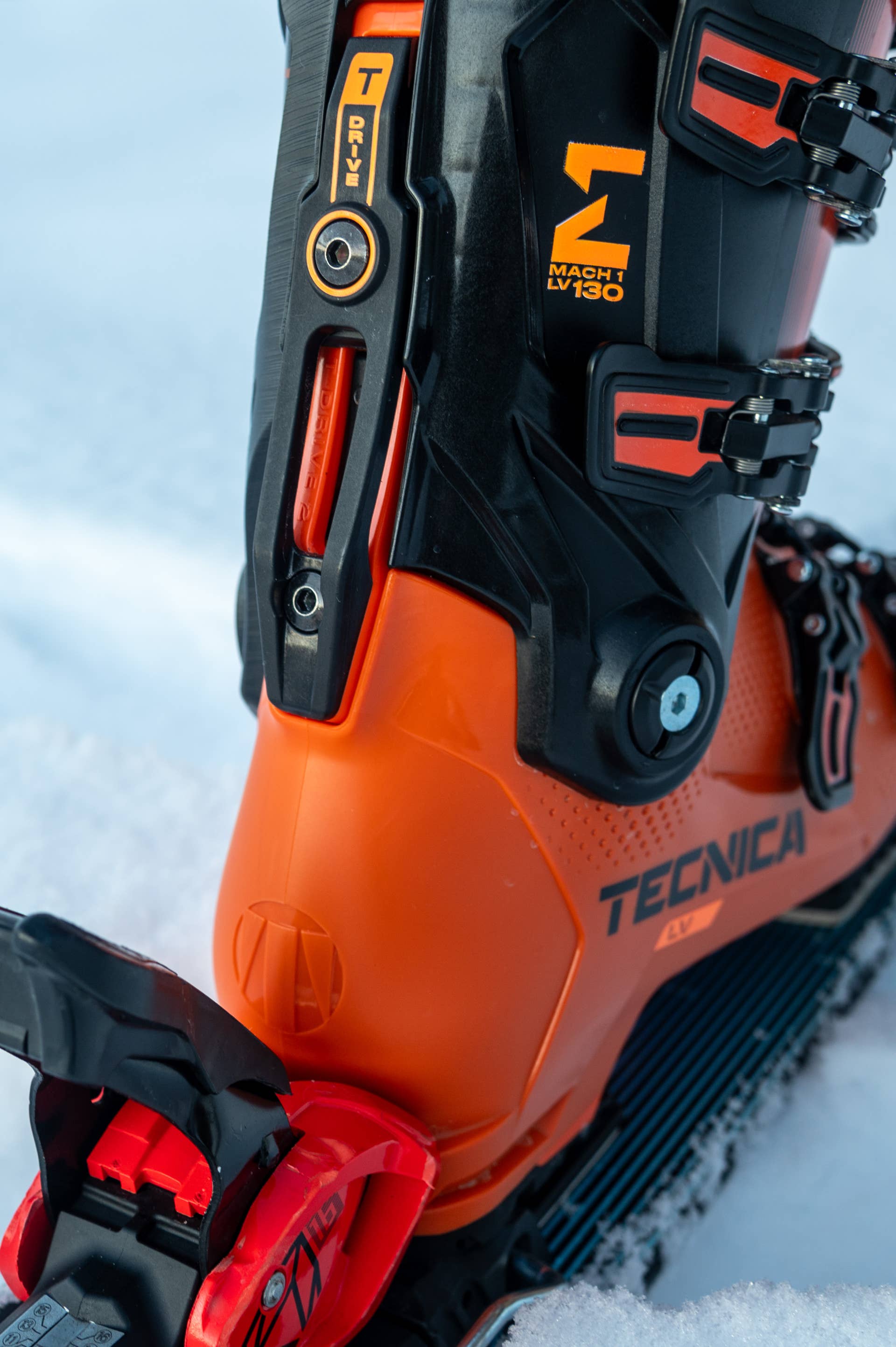 Best Ski Boots for Narrow Feet: Tecnica Mach1 Review - Powder