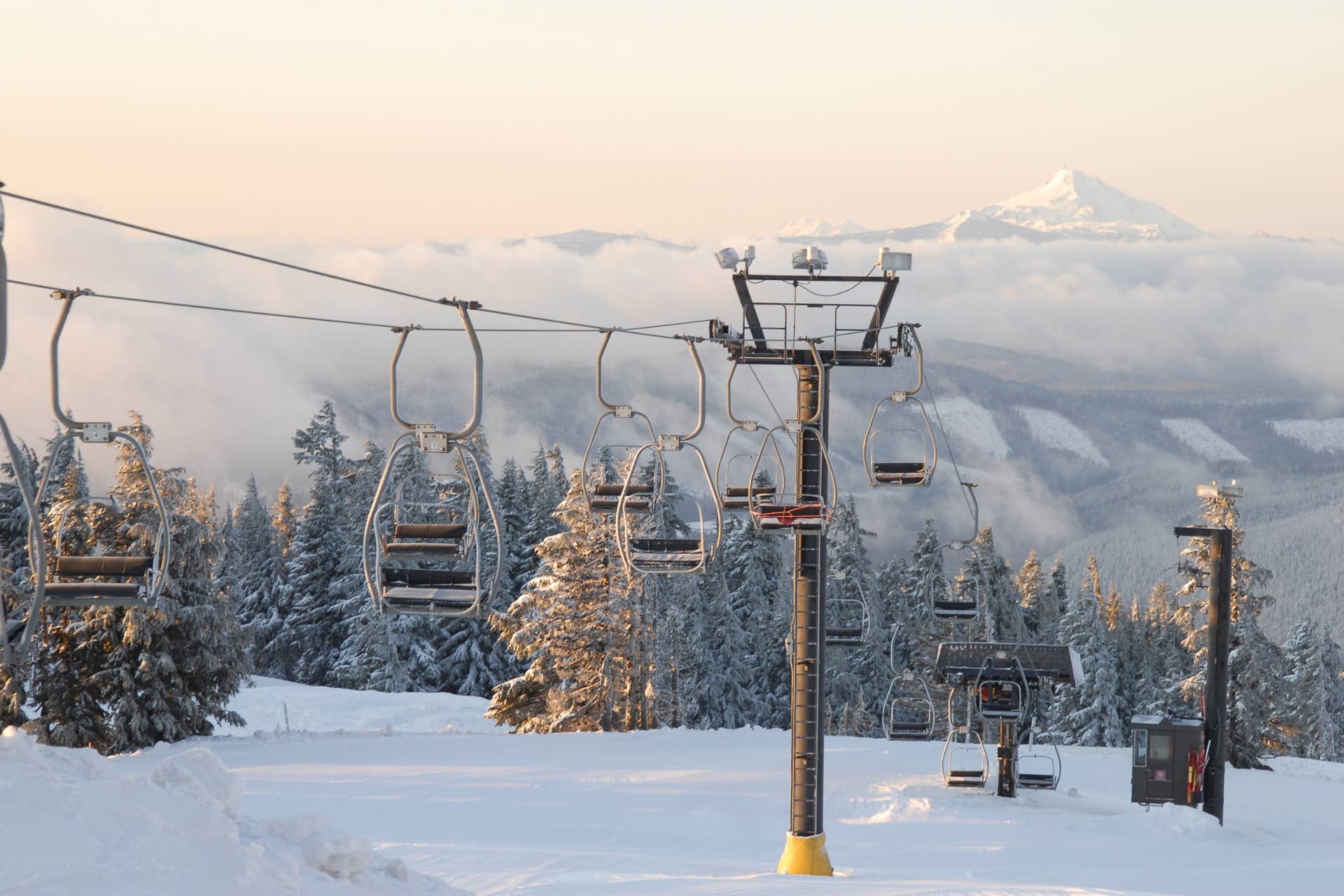 10 of the Current Deepest Snowpacks at Ski Resorts in the U.S. - Powder