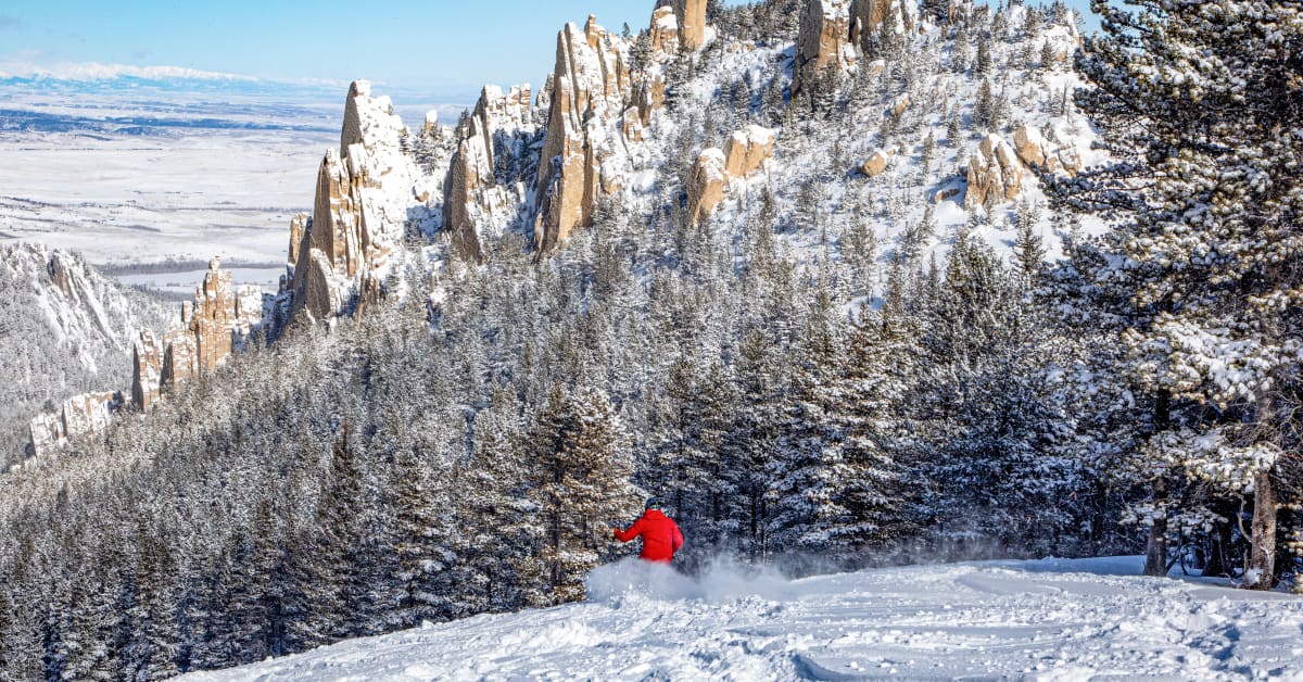 "Strong" Winds Are Suspected Cause of Fatal Ski Lift Fall