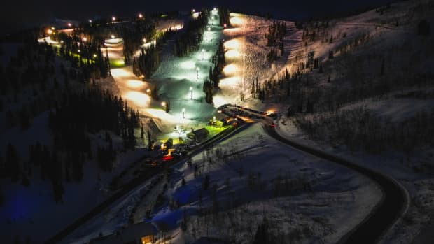 POWDER Magazine - The Skier's Magazine