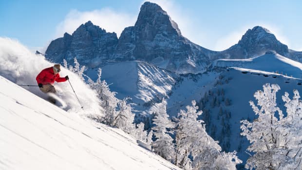 The Top 10 Snowiest North American Ski Resorts This Winter