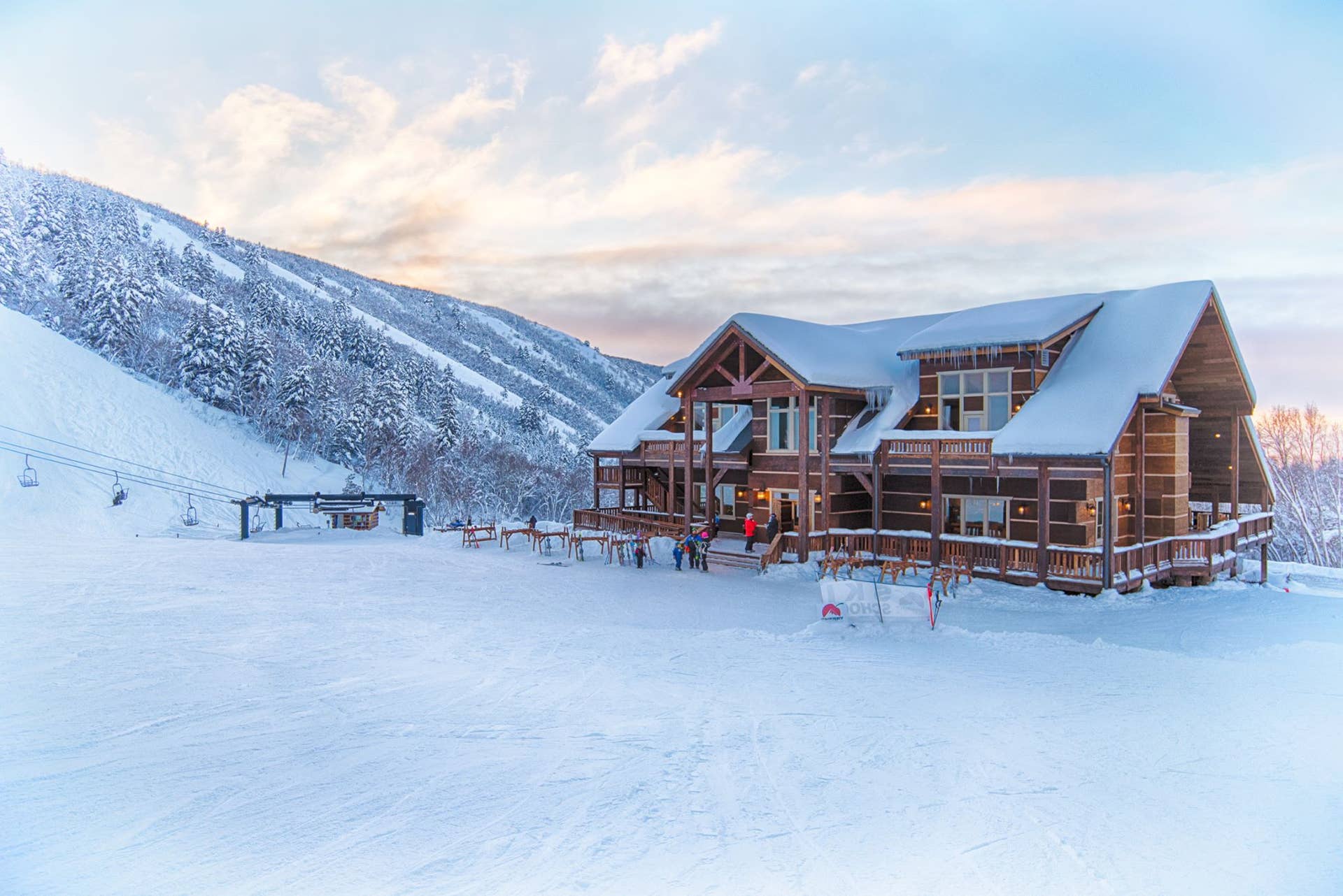The 7 Best Resorts for Ski Clinics and Lessons in the U.S.