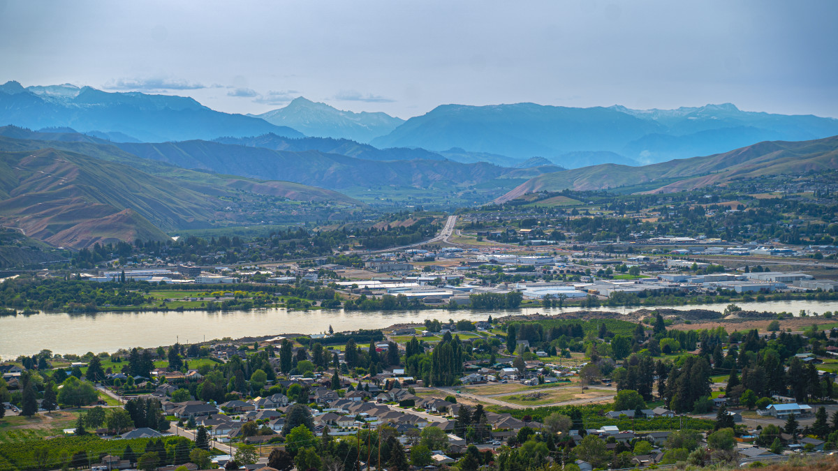 The Top 10 Best Affordable Ski Towns