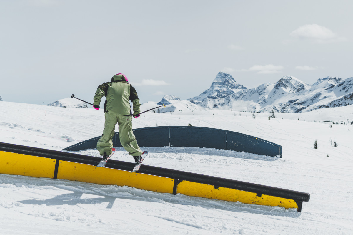 Powder Review: 2025 Armada ARV/W 94