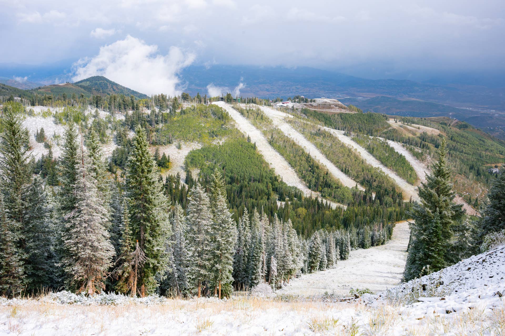 Utah Ski Resorts Graced by First Snowfall of the Season