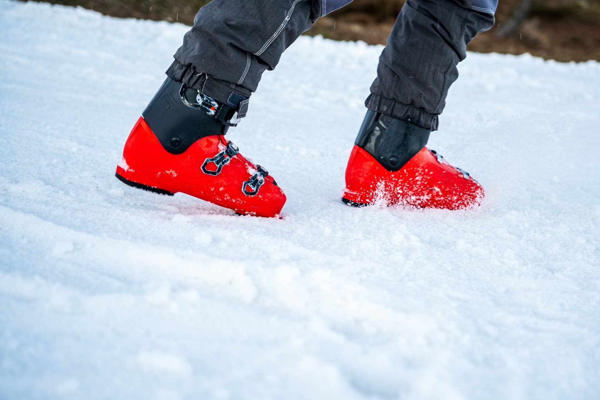 British Men To Walk More Than 750 Miles in Ski Boots to France