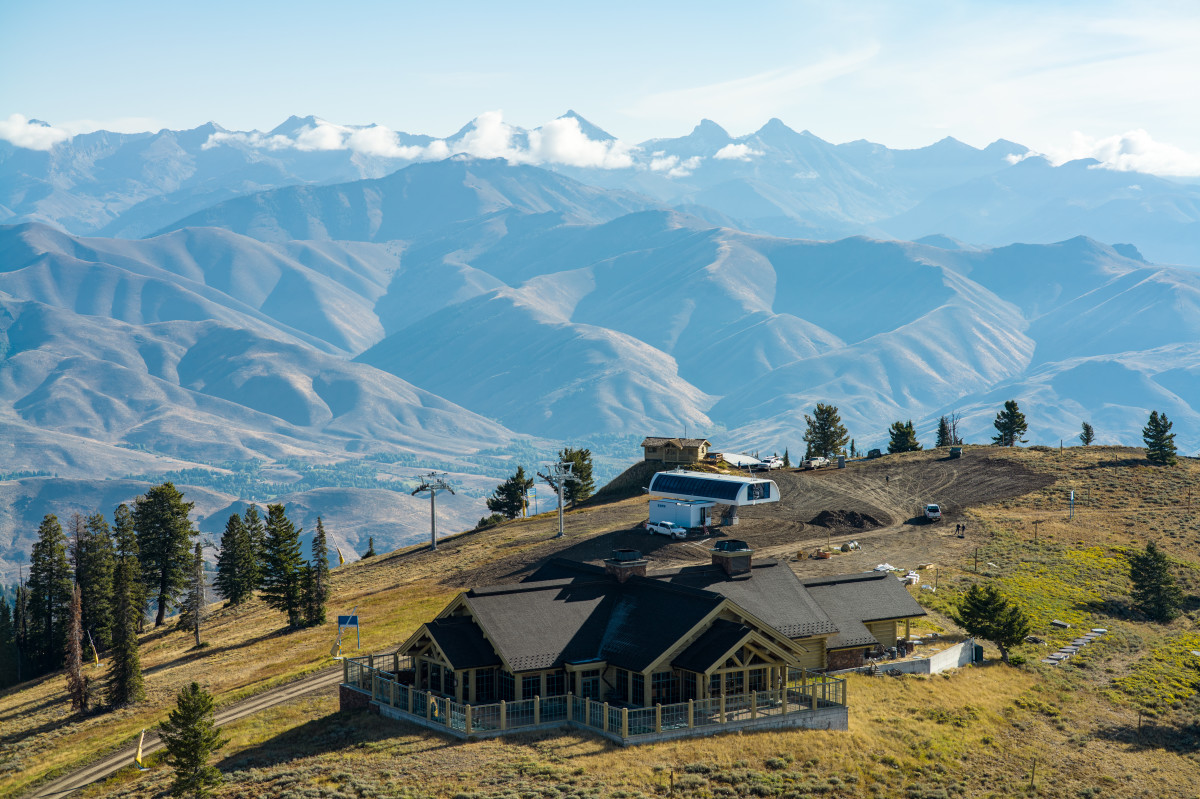 The 10 Most Exciting New Ski Lifts in North America