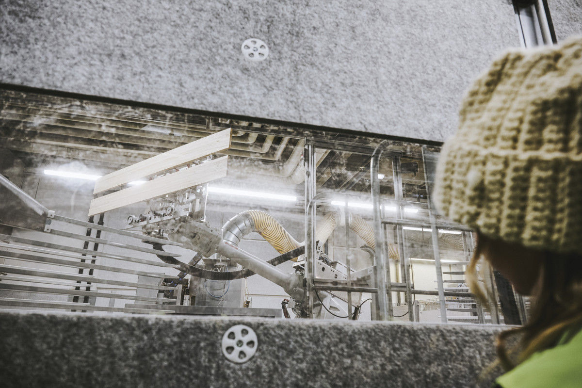 The Story Behind Salomon's Successful Return to Freestyle Skiing