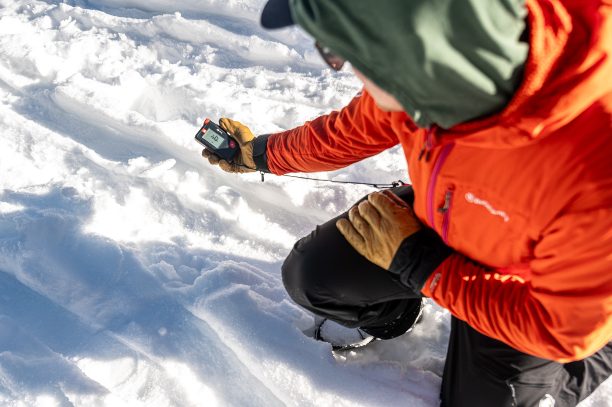 These Are The Best Avalanche Beacons of 2025