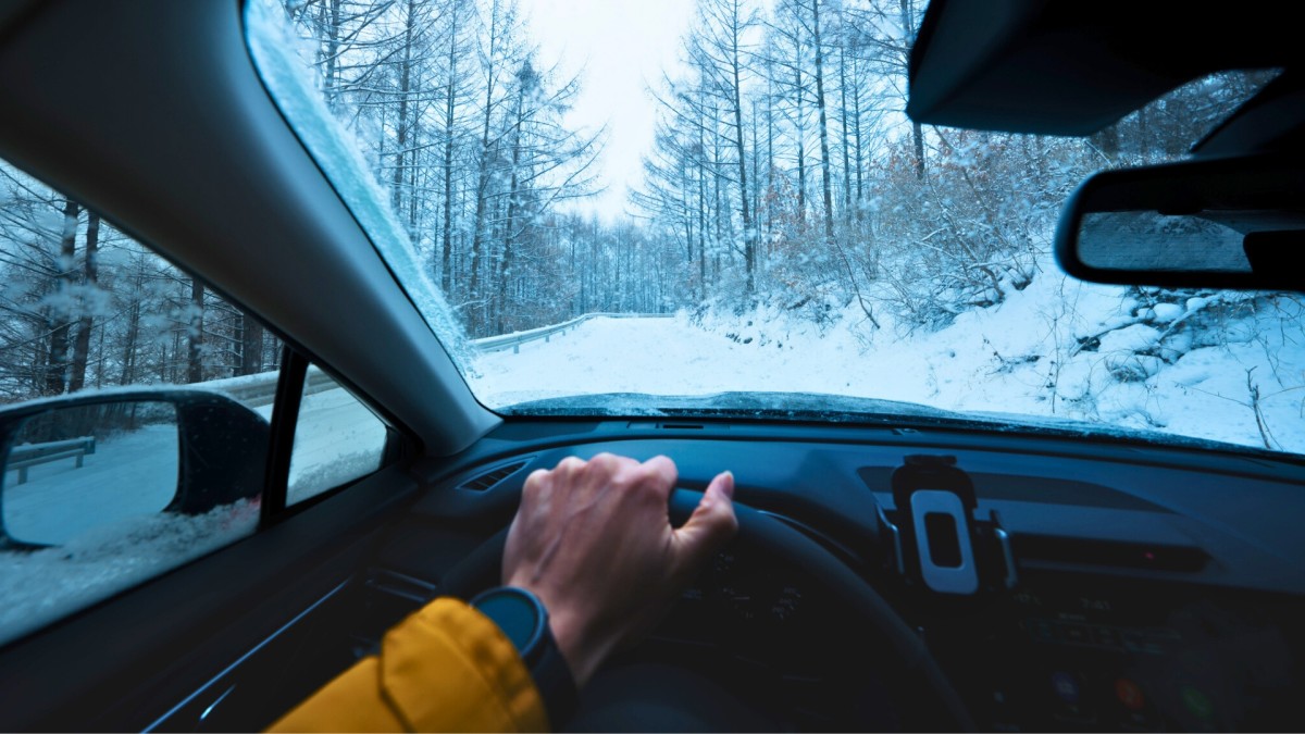 6 Secret Tips for Driving Safely In Deep Snow