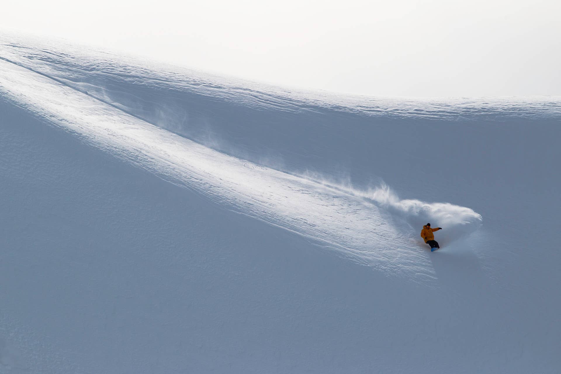 Is Skiing or Snowboarding Easier? Expert Reveals the Truth