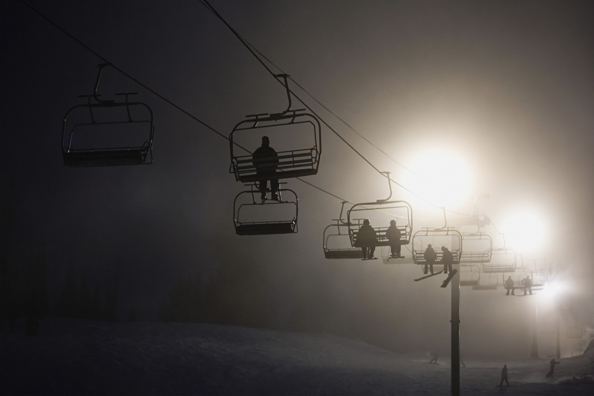 Night Skiing 101: 7 Tips Every Skier Should Know