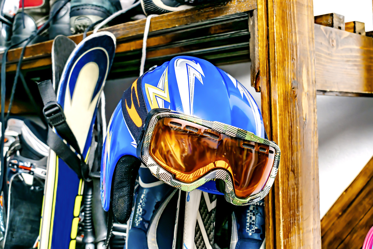 The 10 Best Places To Buy Cheap and Used Ski Gear