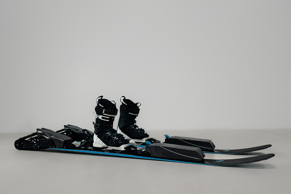 Self-Propelled, Electric Skis Are Here: Meet the Vipera