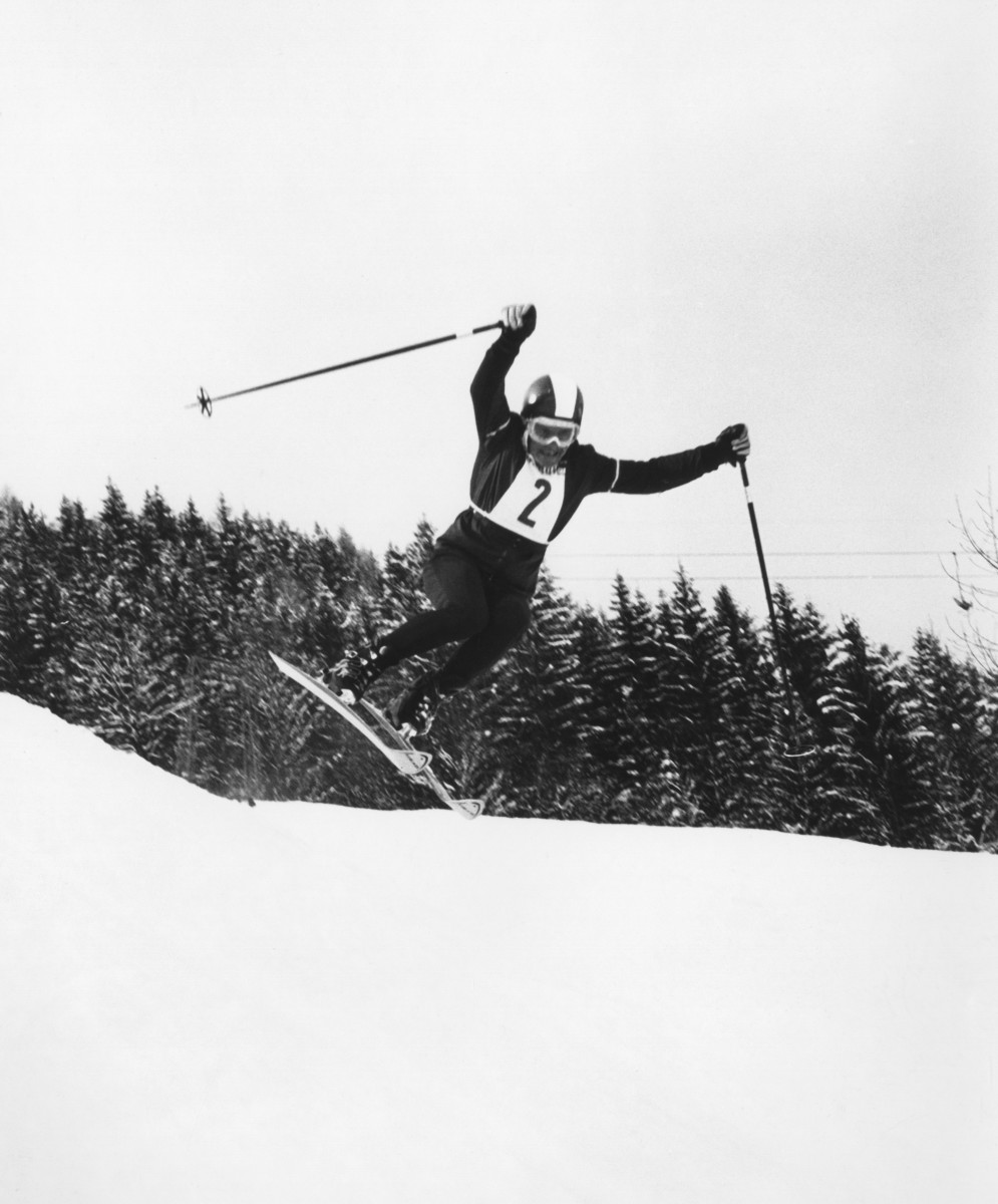 Celebrities Who Ski: 10 Celebs Who Love To Hit the Slopes