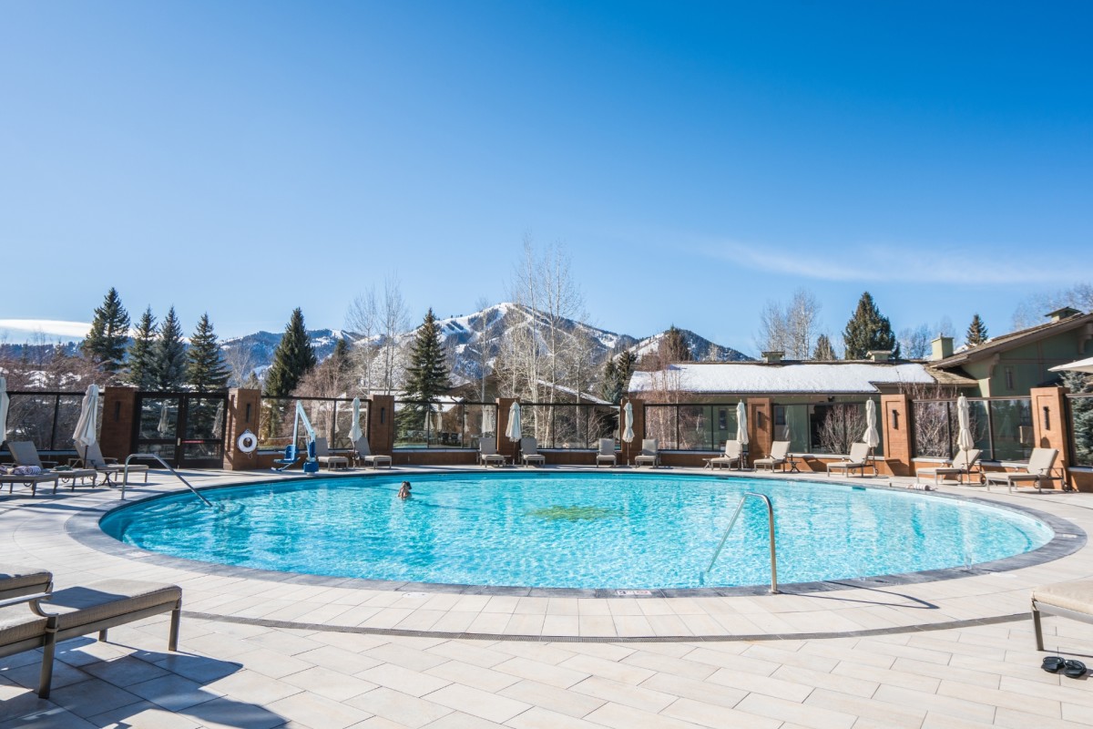 The 8 Best Luxury Hotels at Ski Resorts in the U.S.