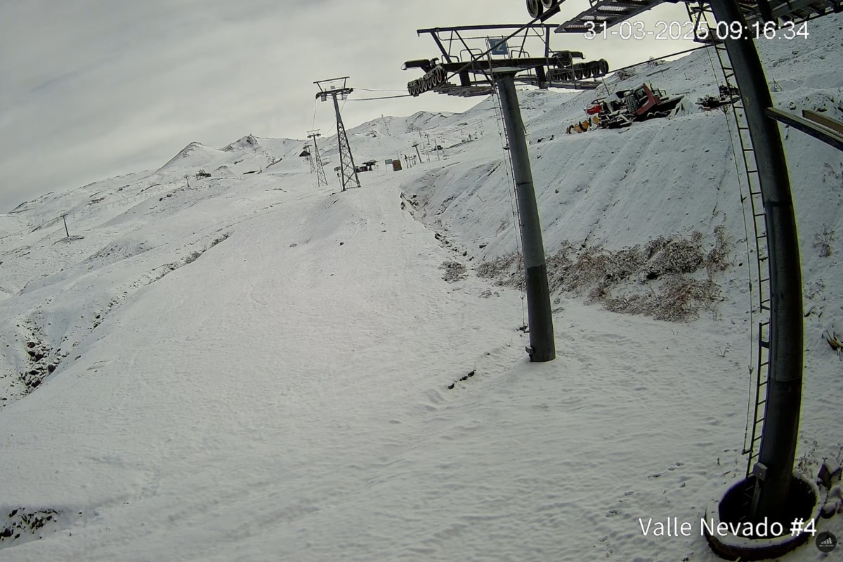 First Snowfall of Season Blankets Chilean Ski Resort