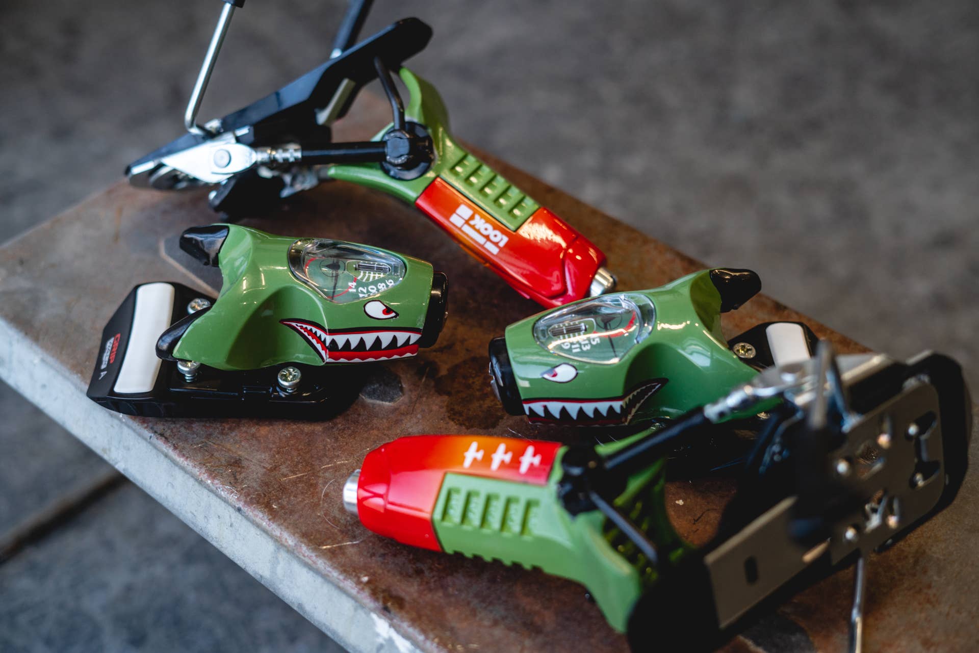 Look Pivot Bindings Are 30% Off At This Retailer Right Now - Powder