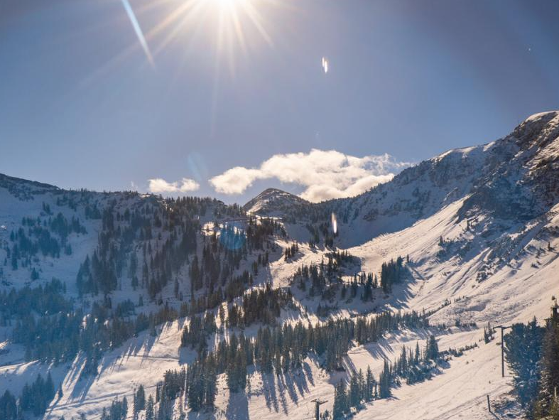 Utah Ski Resorts See First Big Snowfall of the Season - Powder
