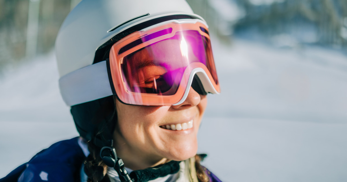 Do You Wear a Ski Helmet? We Asked Over 8,000 Skiers - Powder