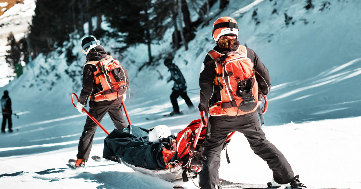 How to Ski Safely and Avoid Injury - Powder