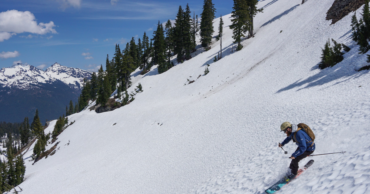 Powder Review: Strafe Cham Jacket vs. Pullover - Powder