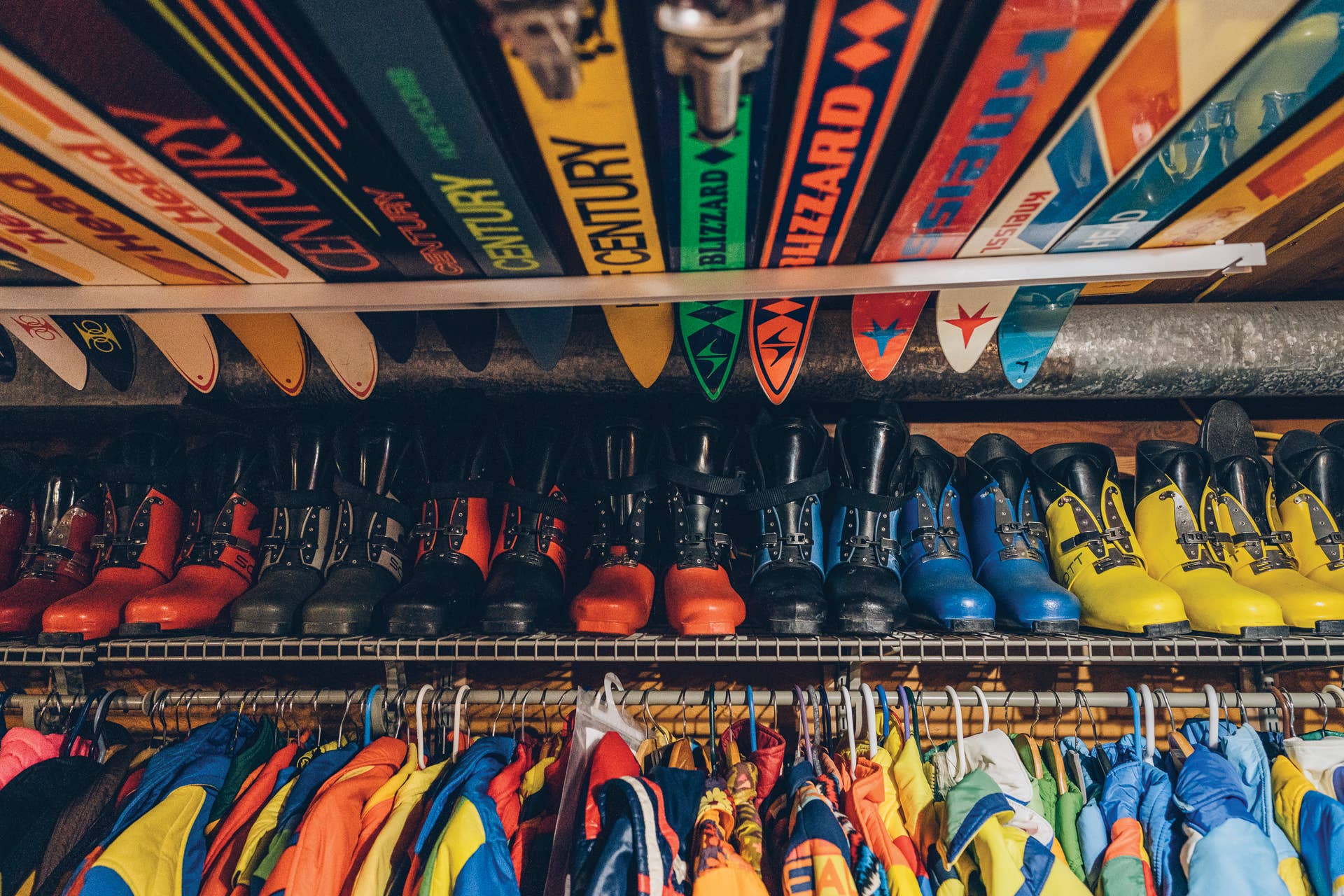 What Length Skis Do I Need? Find the Perfect Fit - Powder