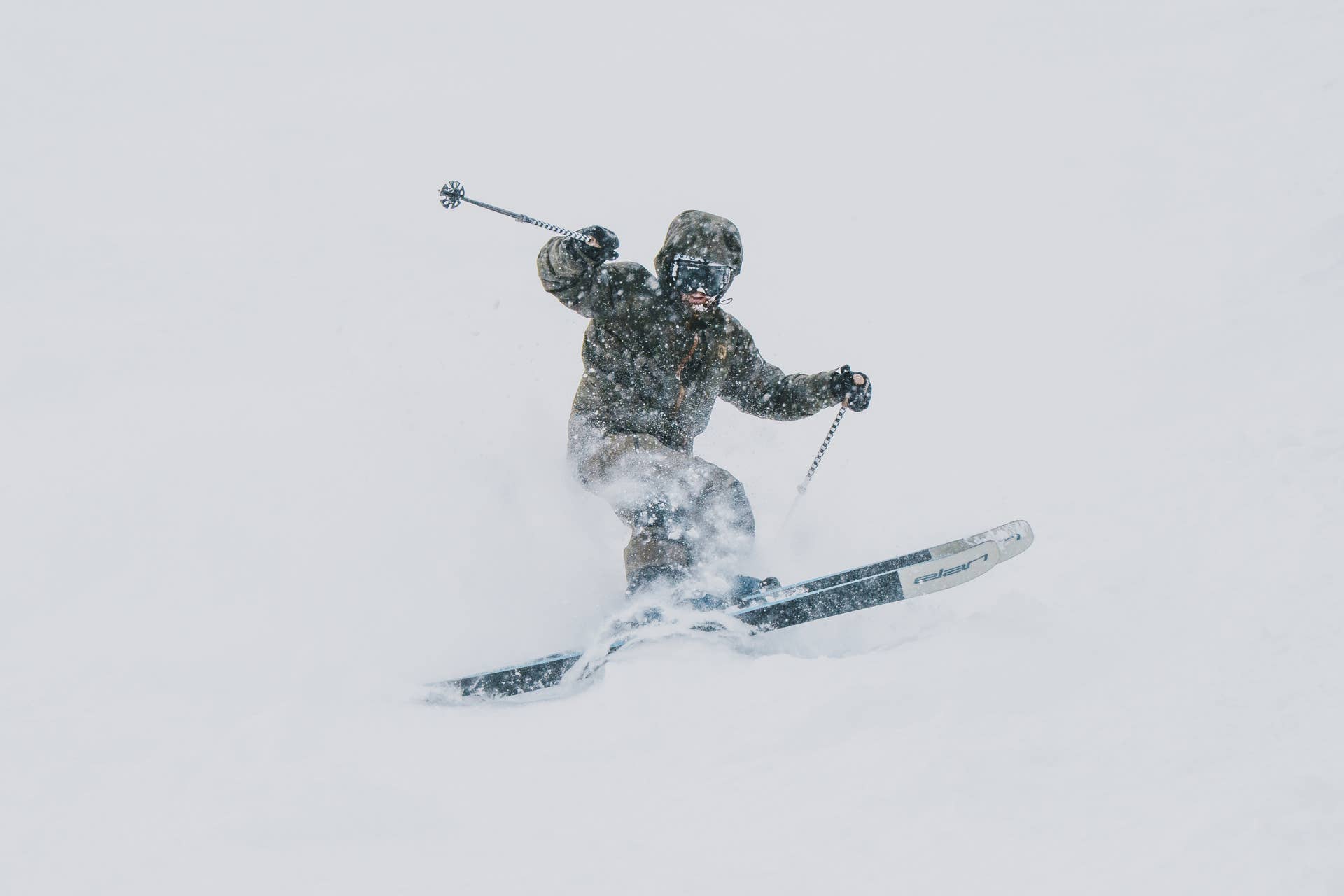 The 10 Best Ski Goggles of 2026, Tested and Reviewed - Powder