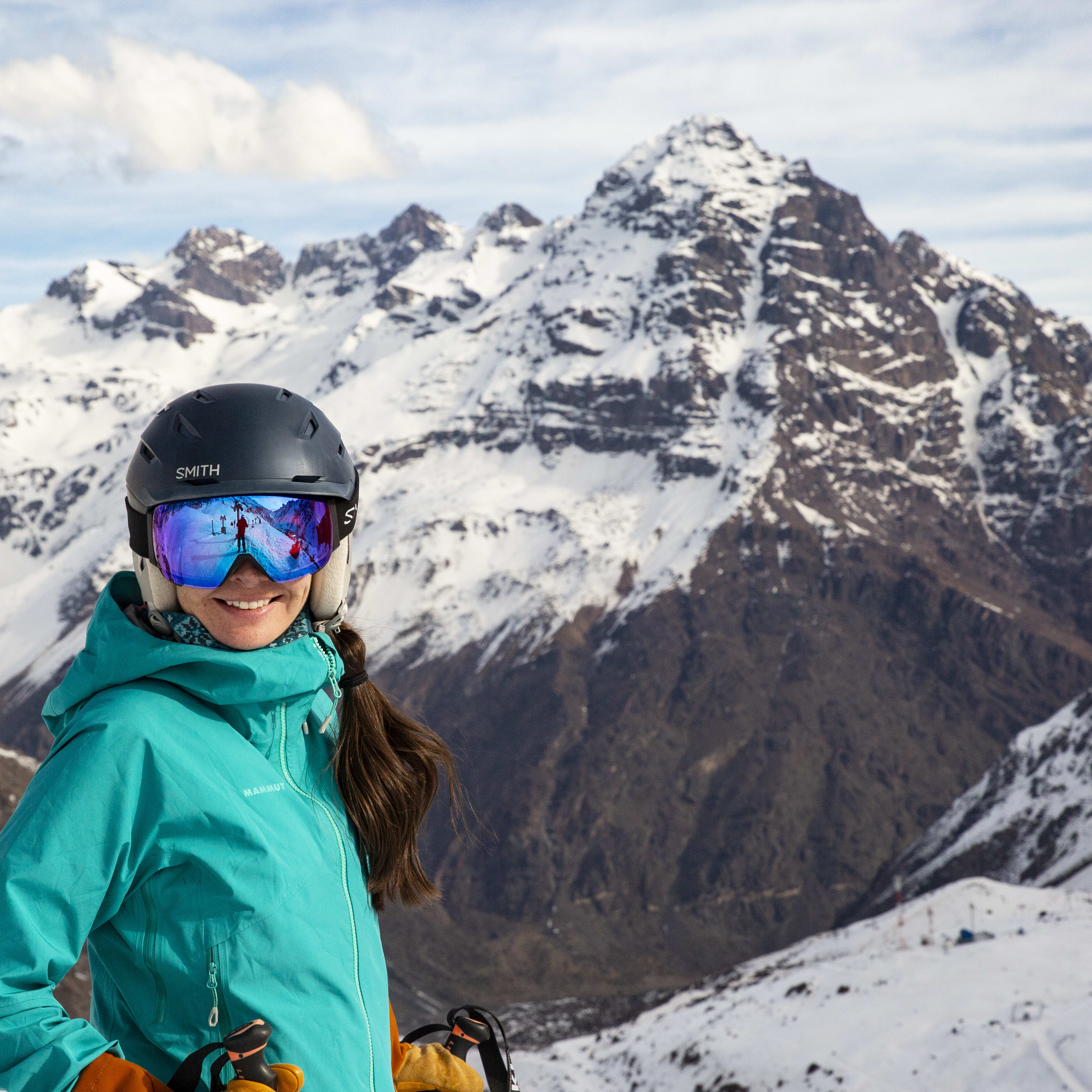 How To Ski France's Les 3 Vallèes, The World's Largest Ski Resort - Powder