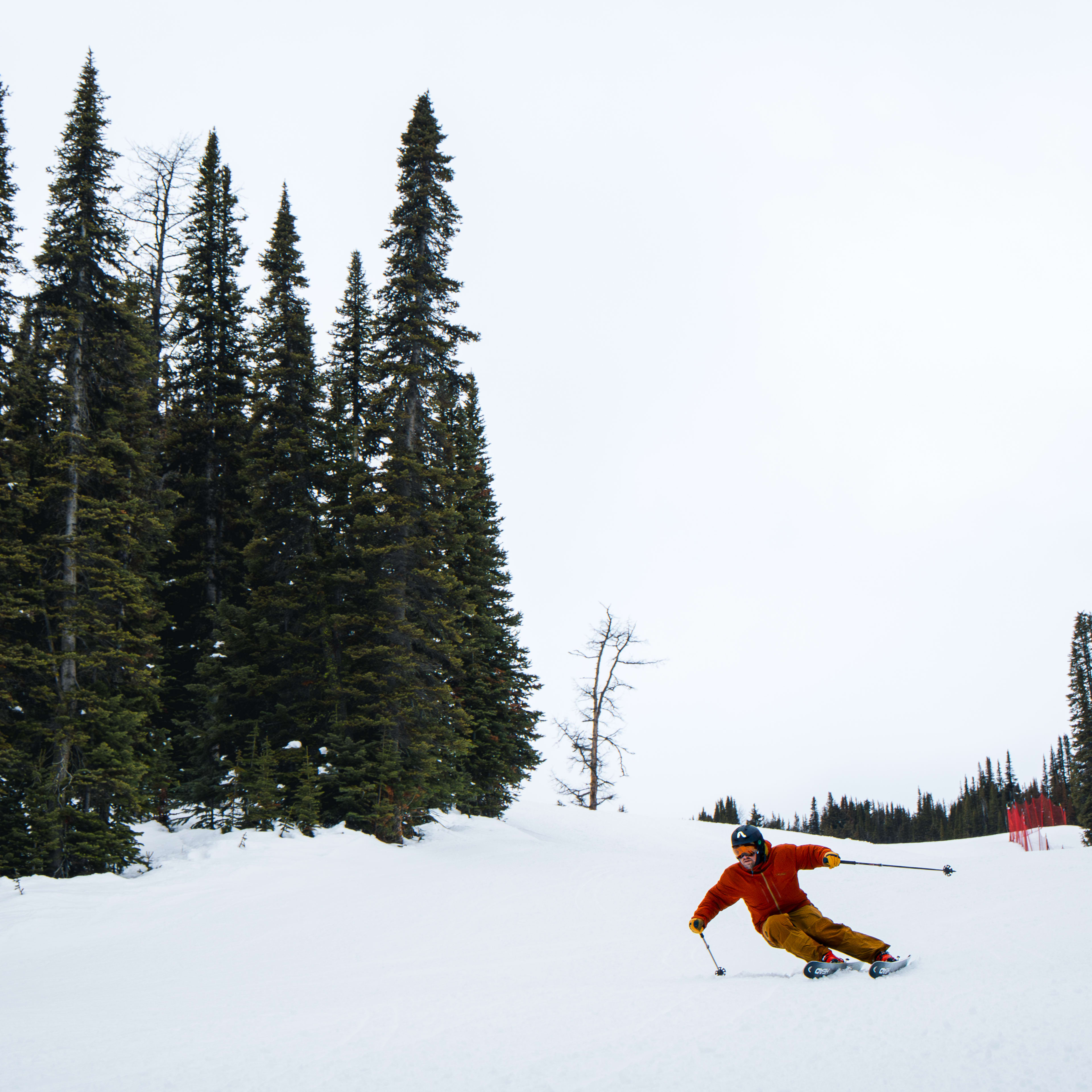 How To Layer for Skiing: The Ultimate Guide - Powder