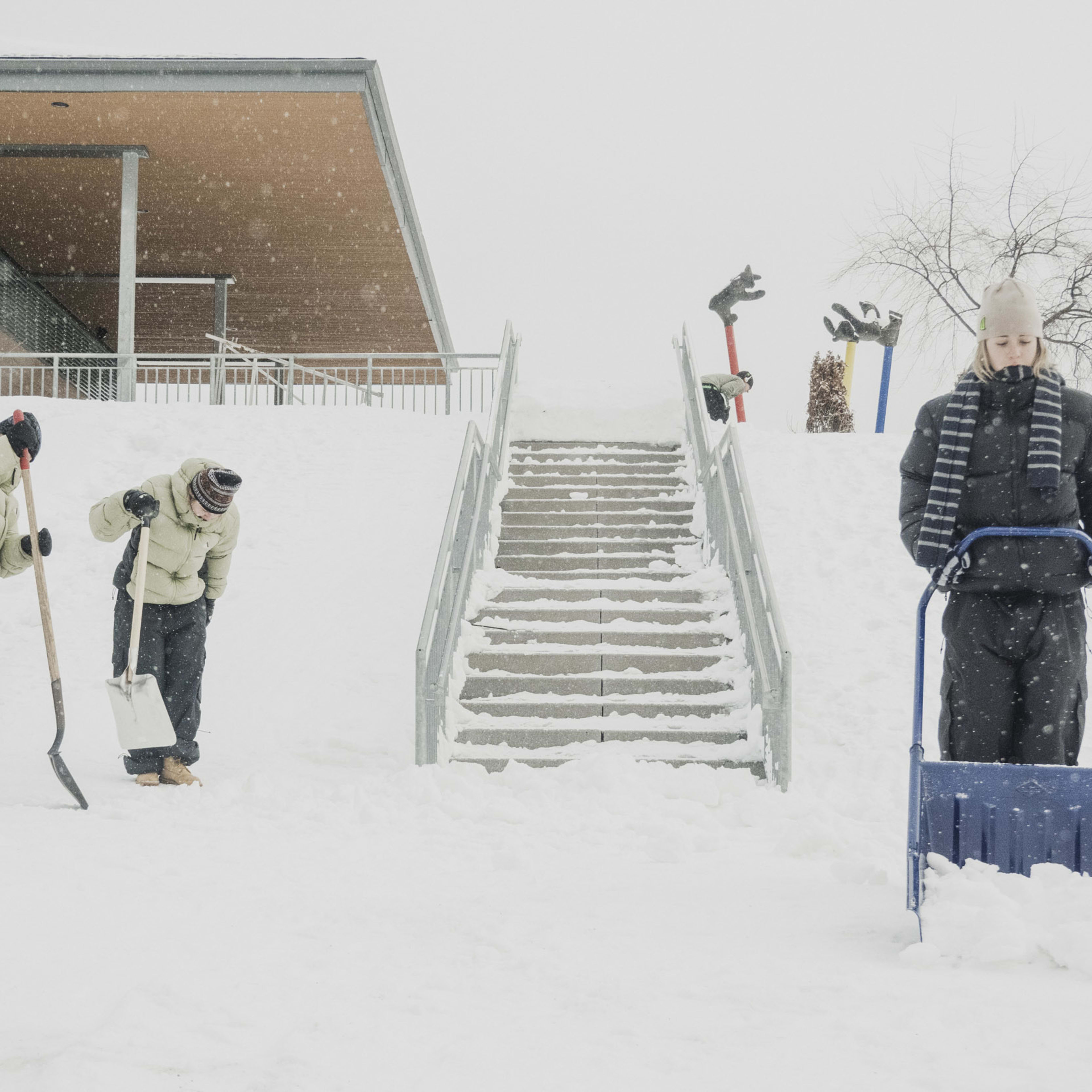 Hotdog Hans Returns to Face Ski Legends - Powder