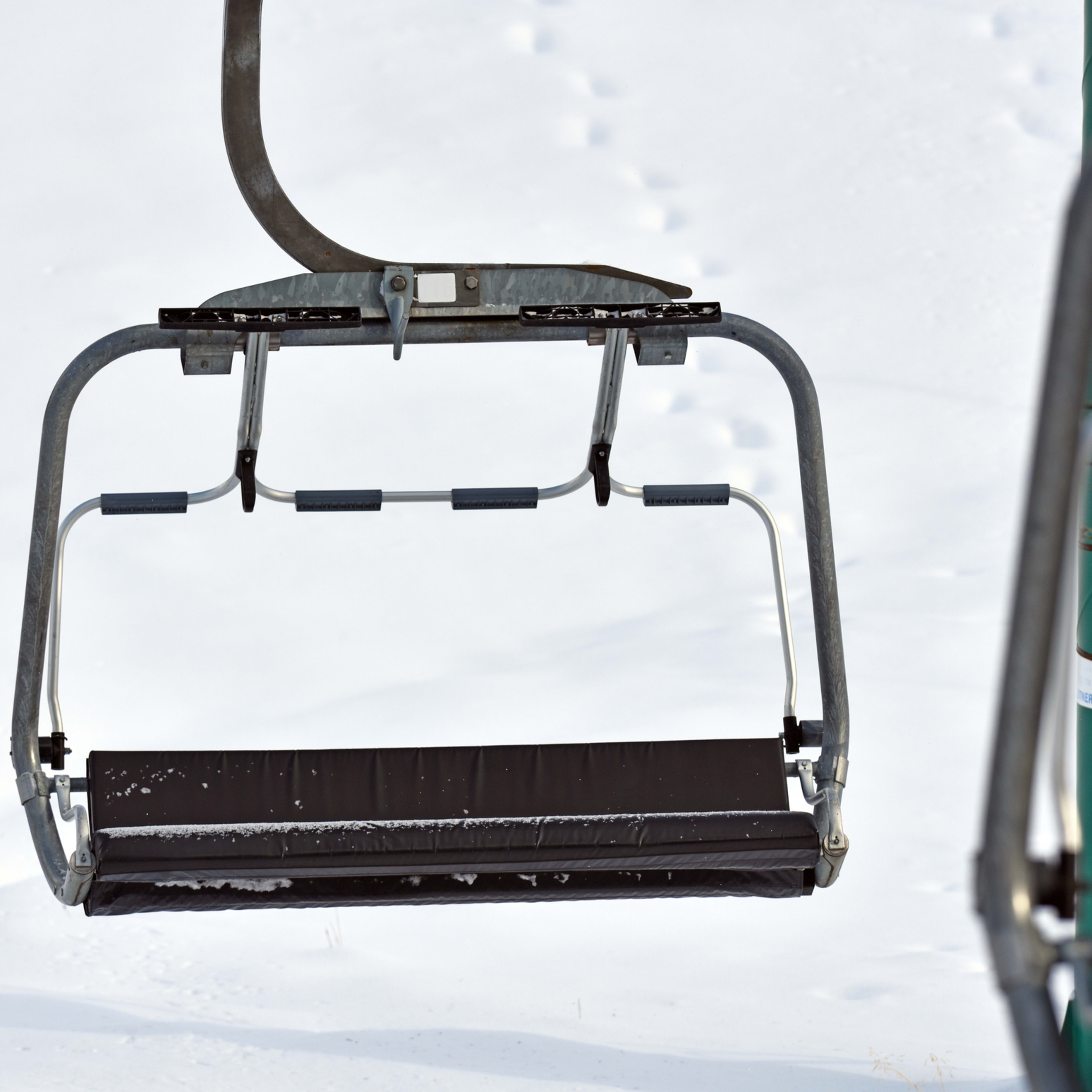 Lake Louise, Alberta, Tallies More Than a Foot of Weekly Snow - Powder