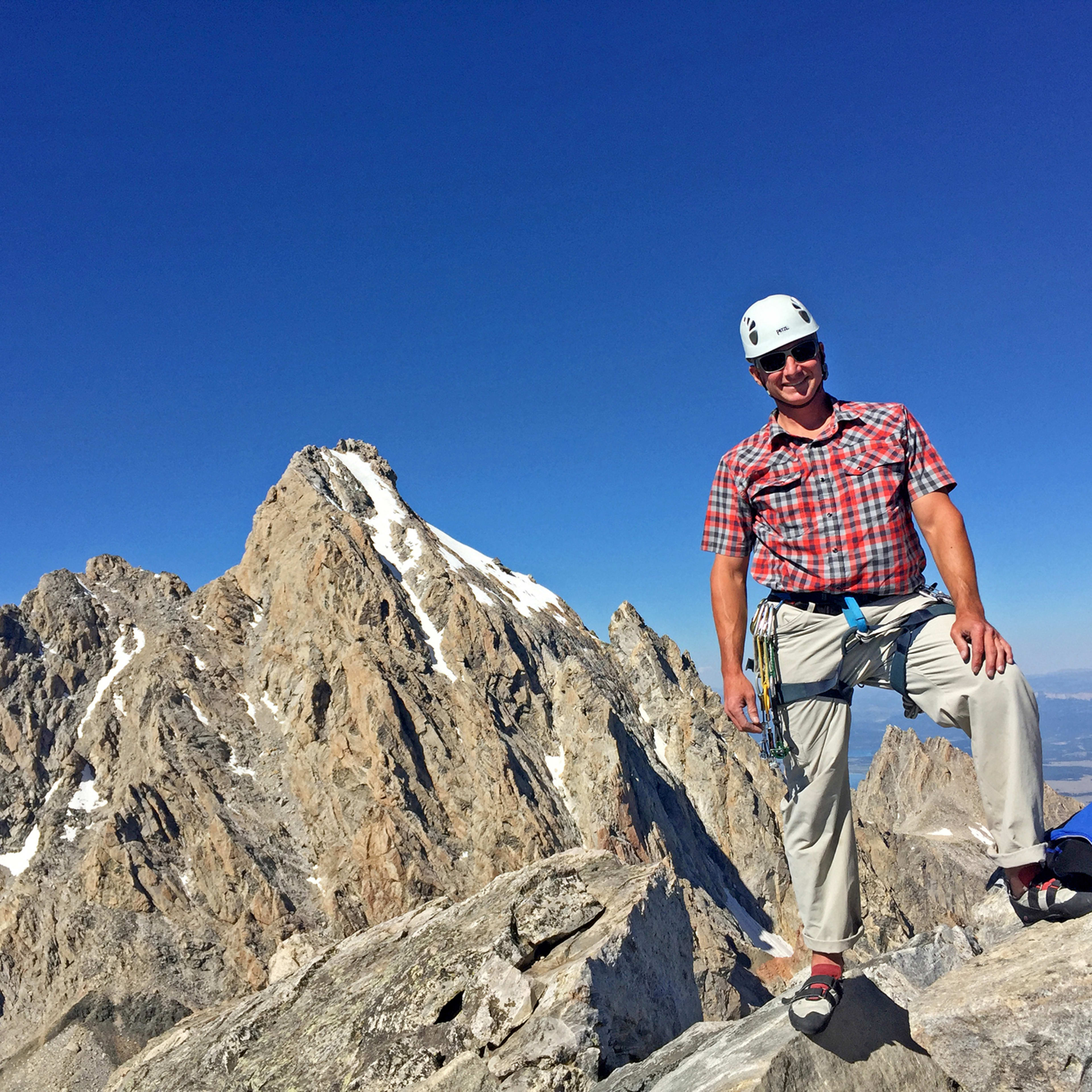 Best Ski Boots for Narrow Feet: Tecnica Mach1 Review - Powder