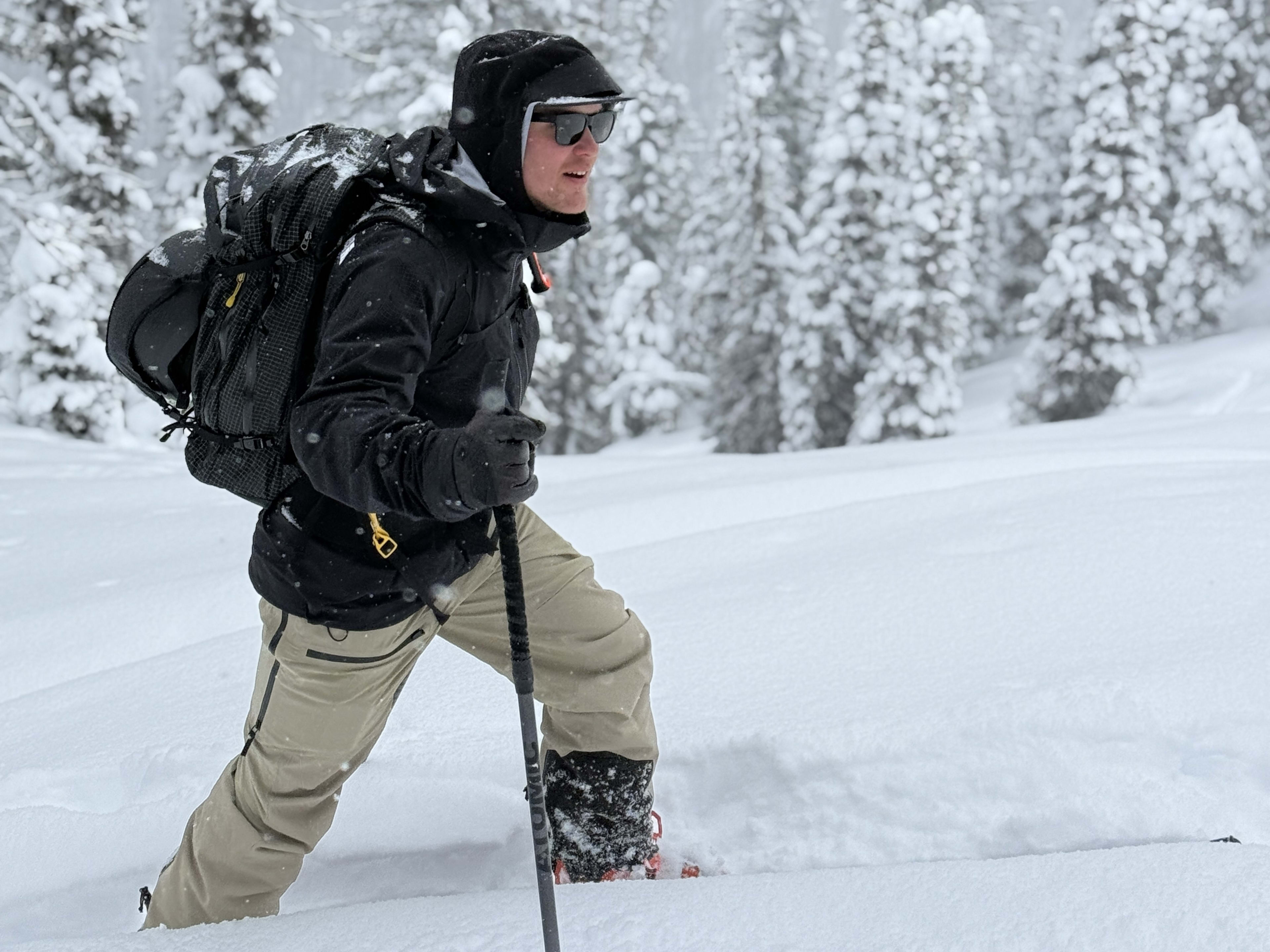 Arc’teryx’s Micon LiTRIC™ 32 Is The Best Avalanche Airbag We've Found ...