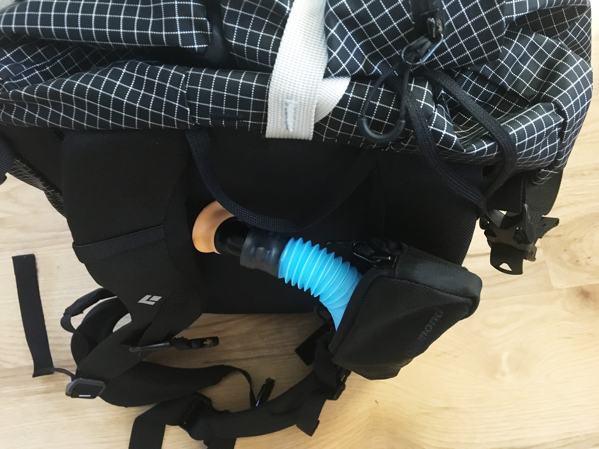 Using an Avalung During an Avalanche - Powder