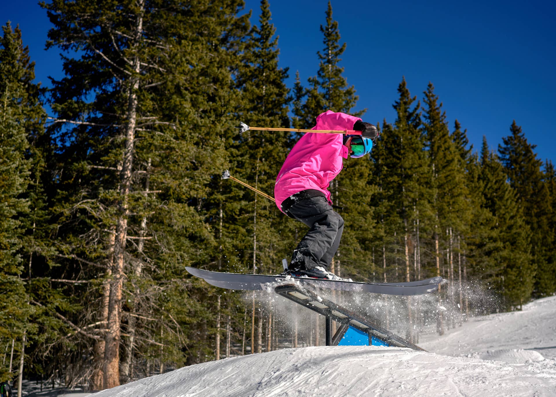 10 Ski Stereotypes You'll Encounter at Every Resort - Powder