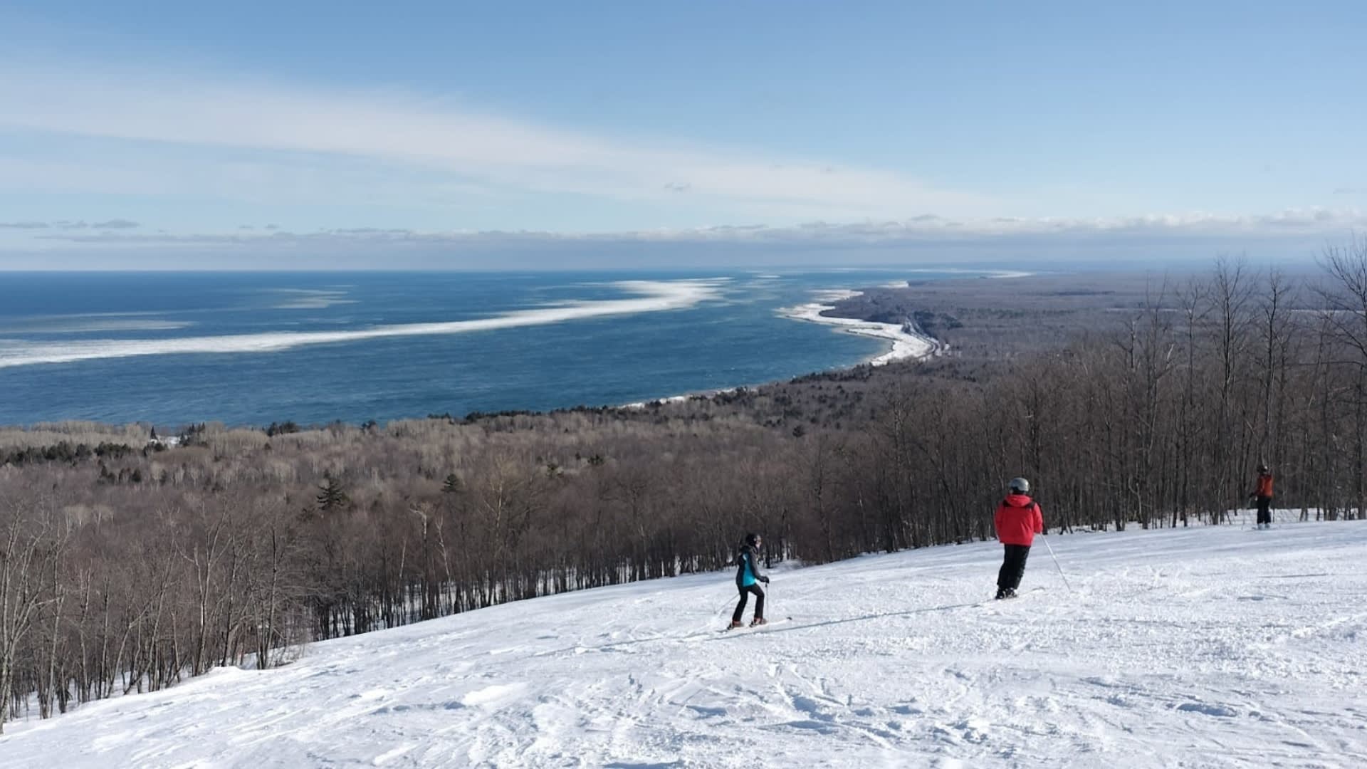The 7 Best Michigan Ski Resorts - Powder