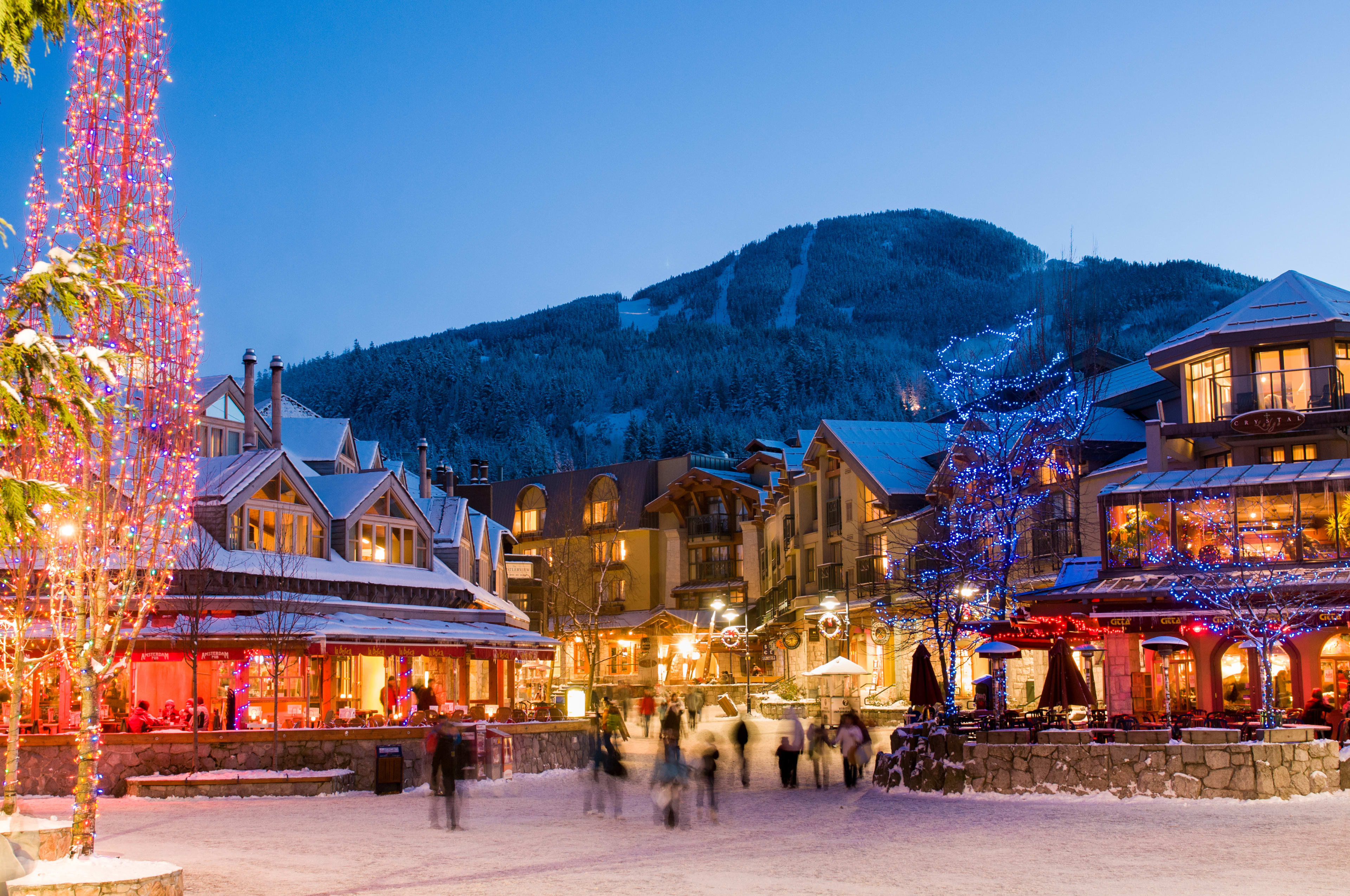The 8 Best Ski Resorts for Christmas 2024 - Powder