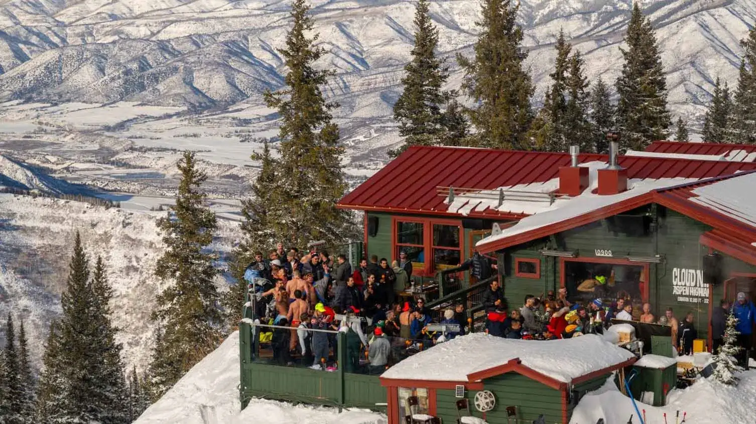 Top 9 Ski Resorts With the Best On-Mountain Dining - Powder